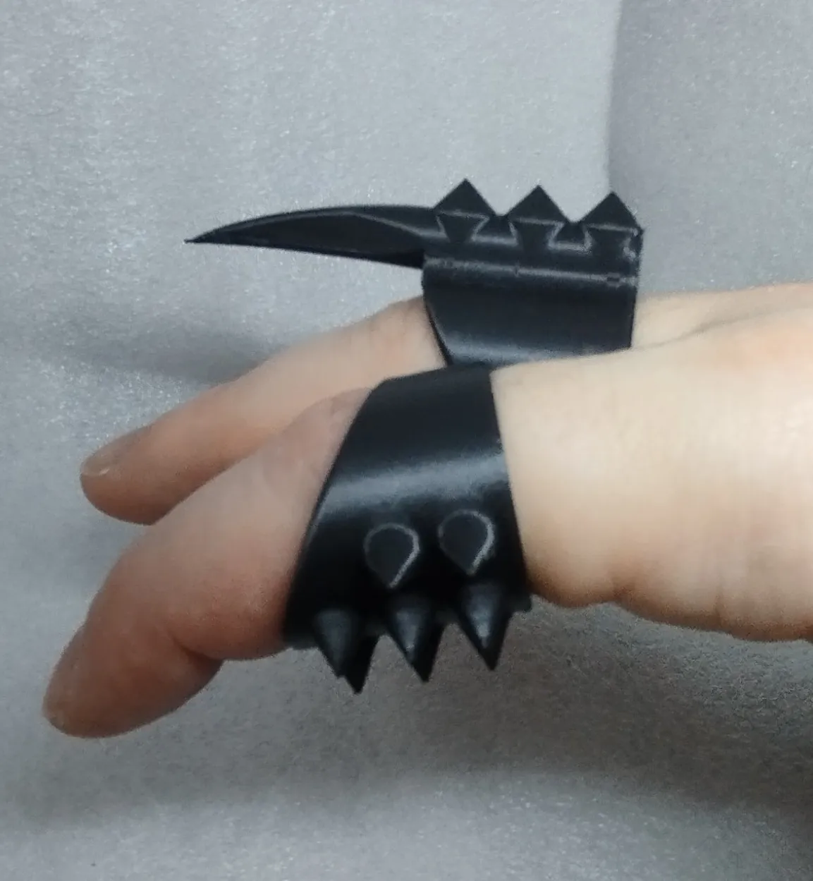 Jewelry & Accessories STL Download - 6 spiked finger ringsby Indice89