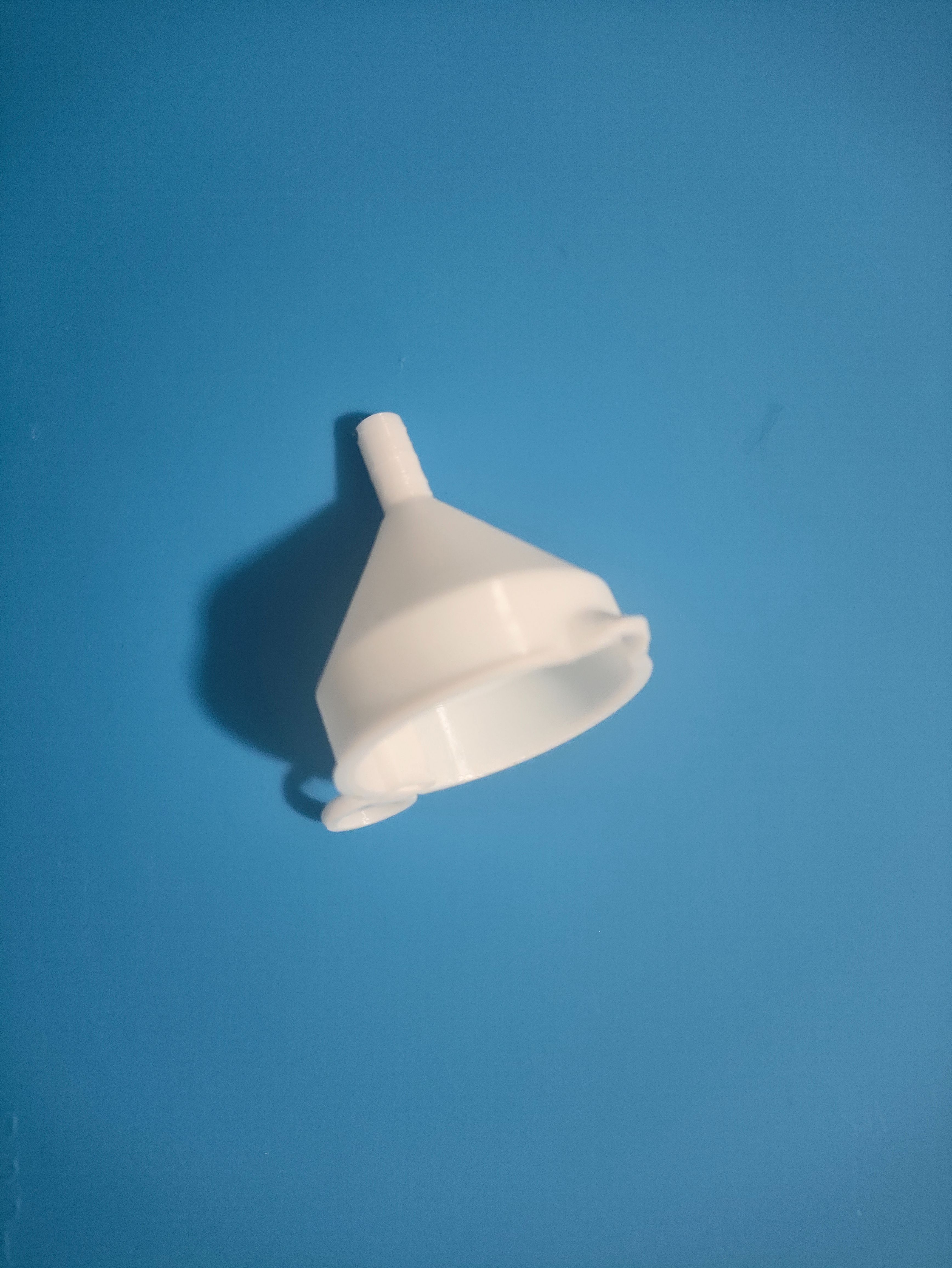 Sleek 3D-Printed Funnel: Precision Craftsmanship Meets Practical Design ...