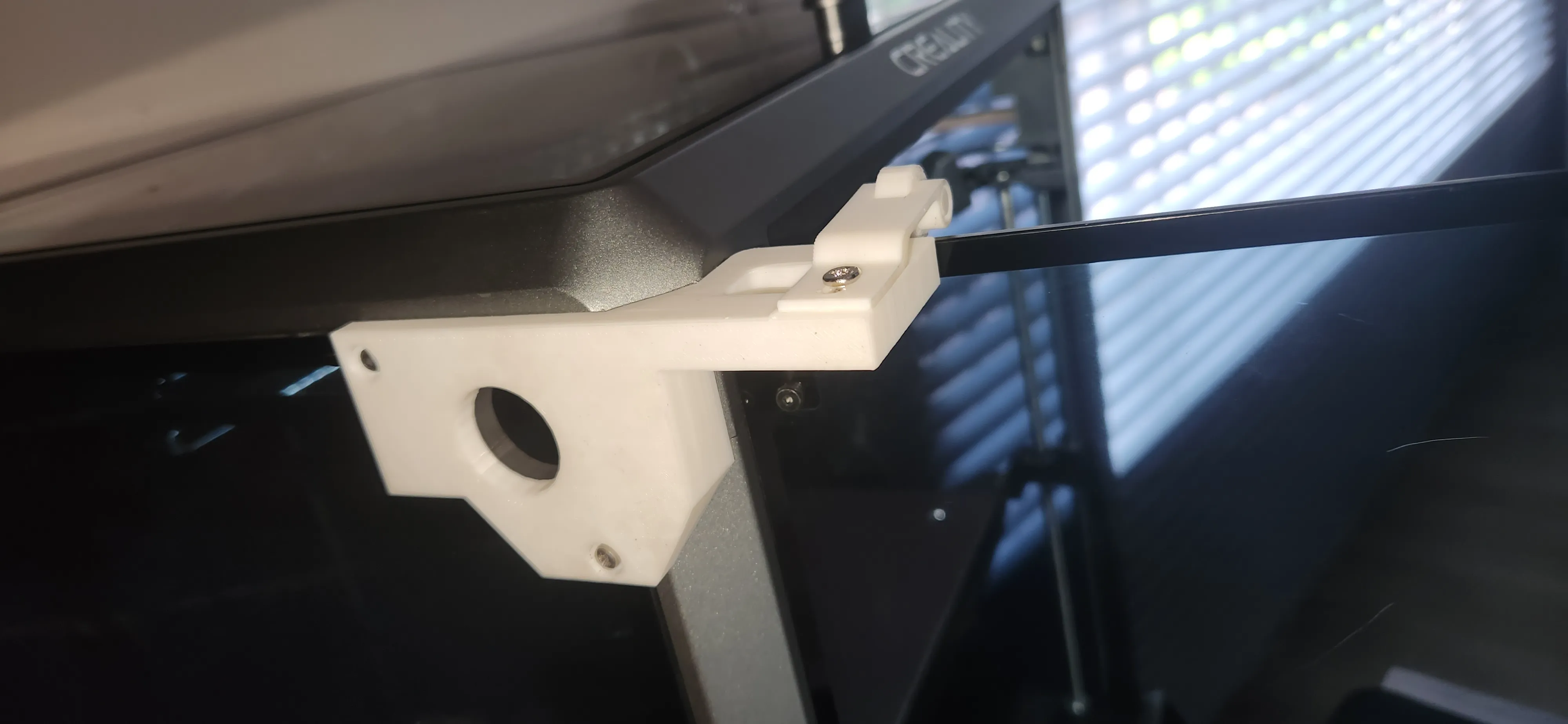 3D Printer Files | 3MF File | K1 Max - 90 degree door latch, self ...