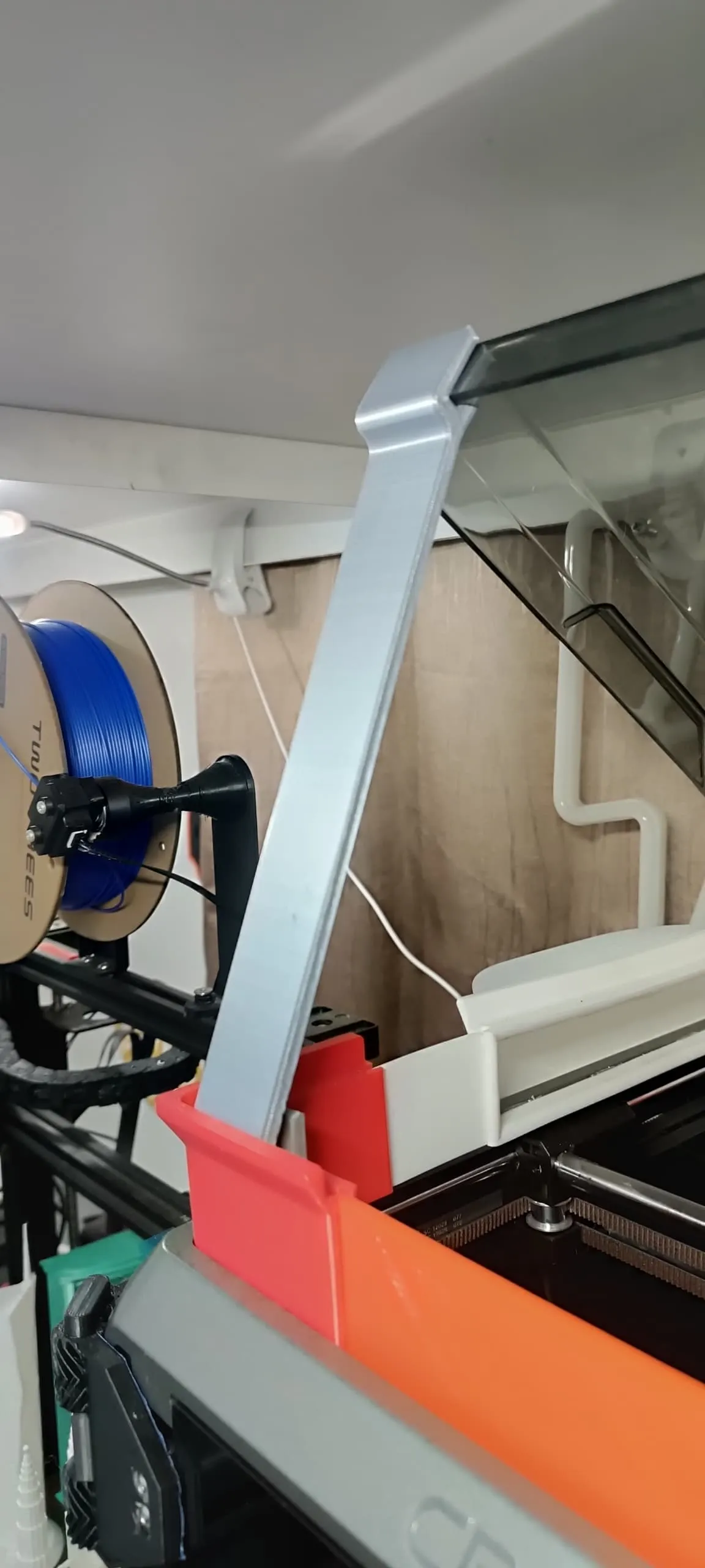 Free 3D Printer Parts STL Download - Simple K1 Lid Holderby _Mynameisnaiem_