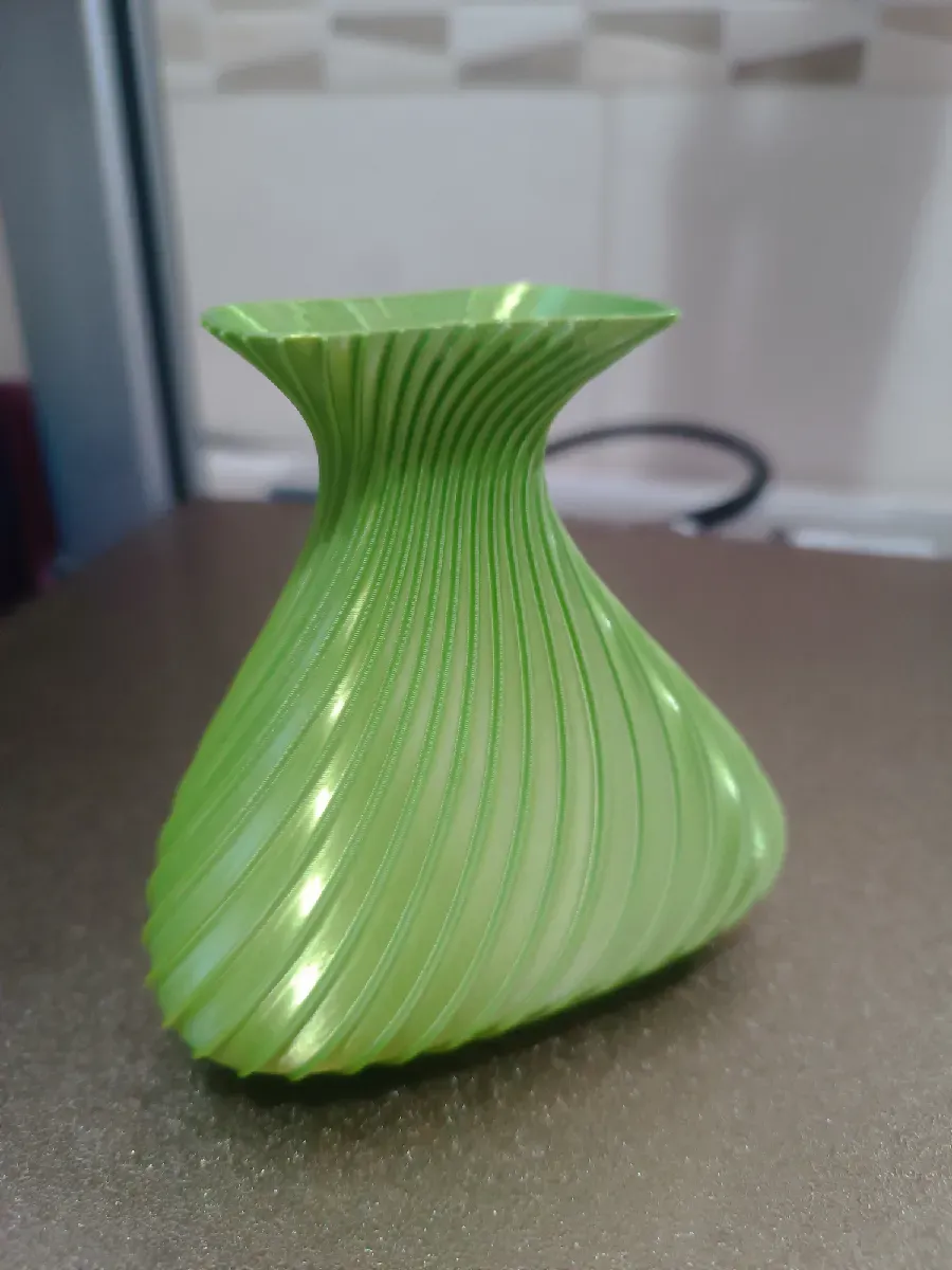 Simple Vase | 3D models download | Creality Cloud