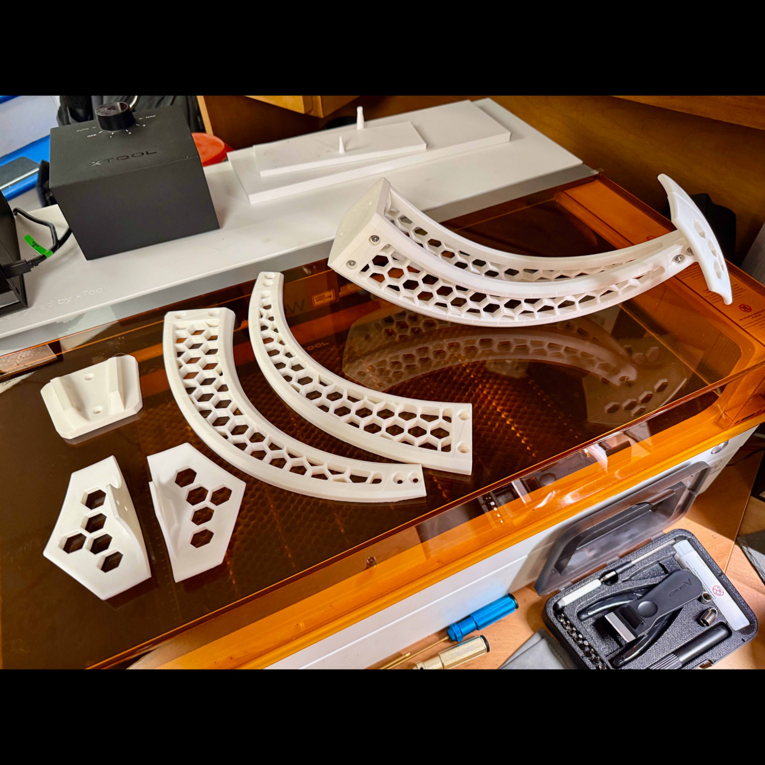 3D Printer Files | 3MF File | Helmut holder | Creality Cloud