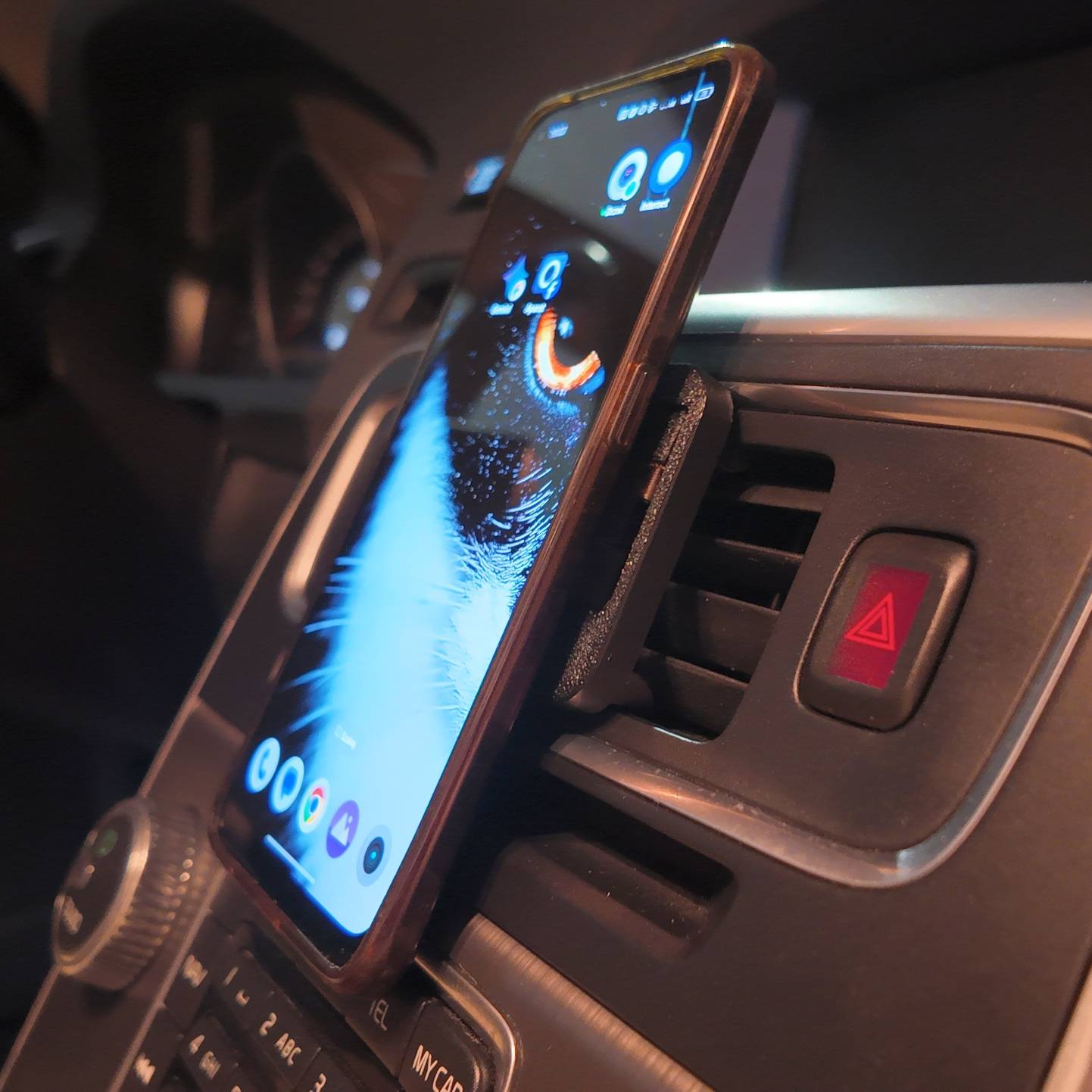 3D Printer Files | 3MF File | Volvo Waterfall phone holder / stand ...