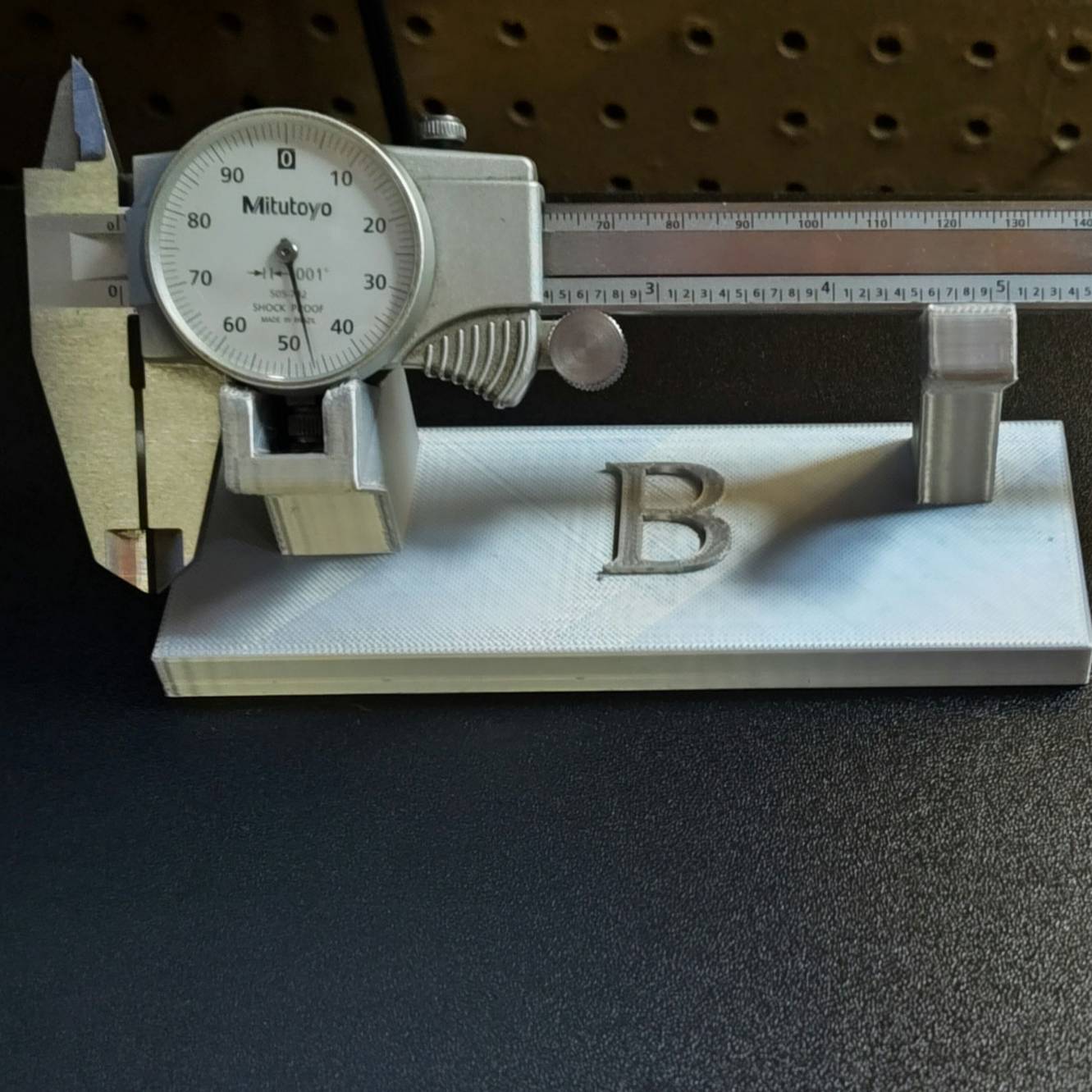 3D Printer Files | 3MF File | Dial Caliper Stand With or Without Magnets in the base | Creality ...