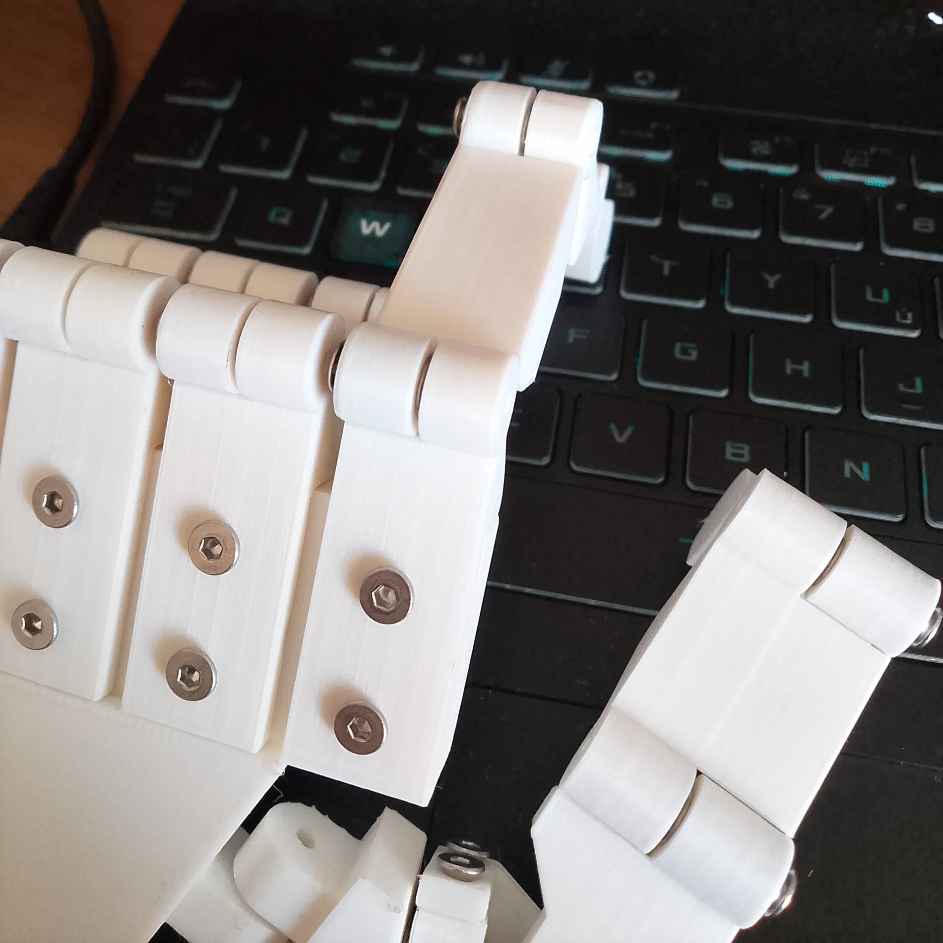 Robots & Mechs STL Download - Robotic Hand Modular – Life-Sized ...