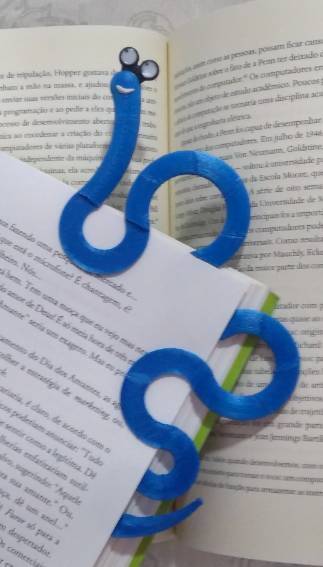 I'm participating in the bookmark contest, with the bookmark worm model ...
