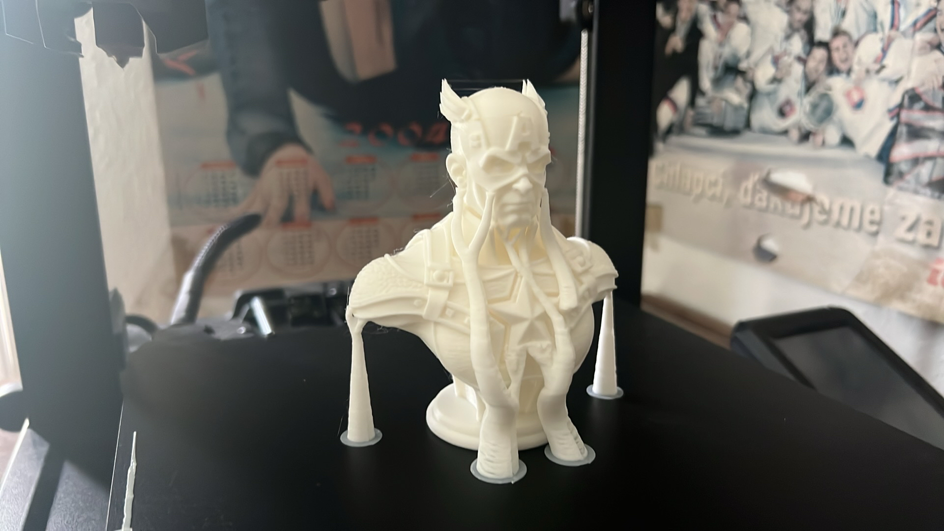 Printed with support trees and hyper-pla filament | Creality Cloud
