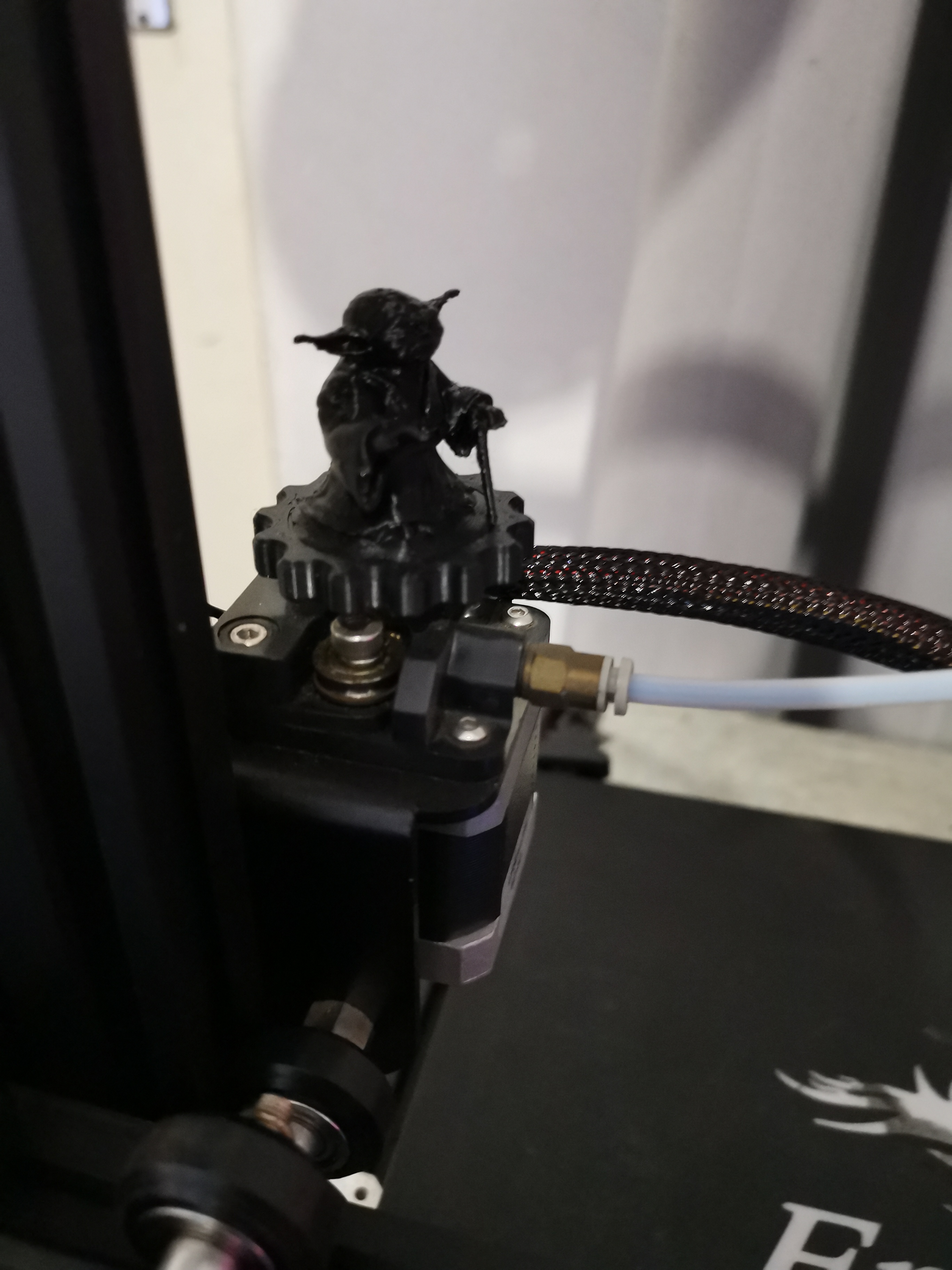 Fits well, printed out well using tree supports and 0.12 | Creality Cloud