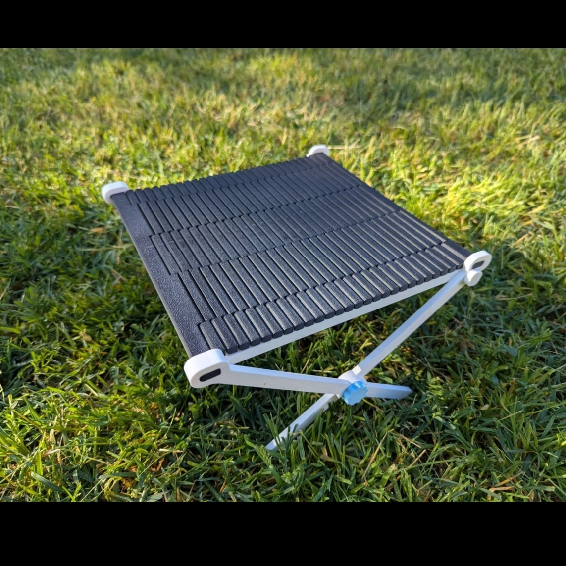 Free Other STL Download - mini table pliante by Julie Moreau