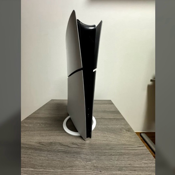 Game Props STL Download - Ps5 Pro vertical Standby DemirDemirkaya