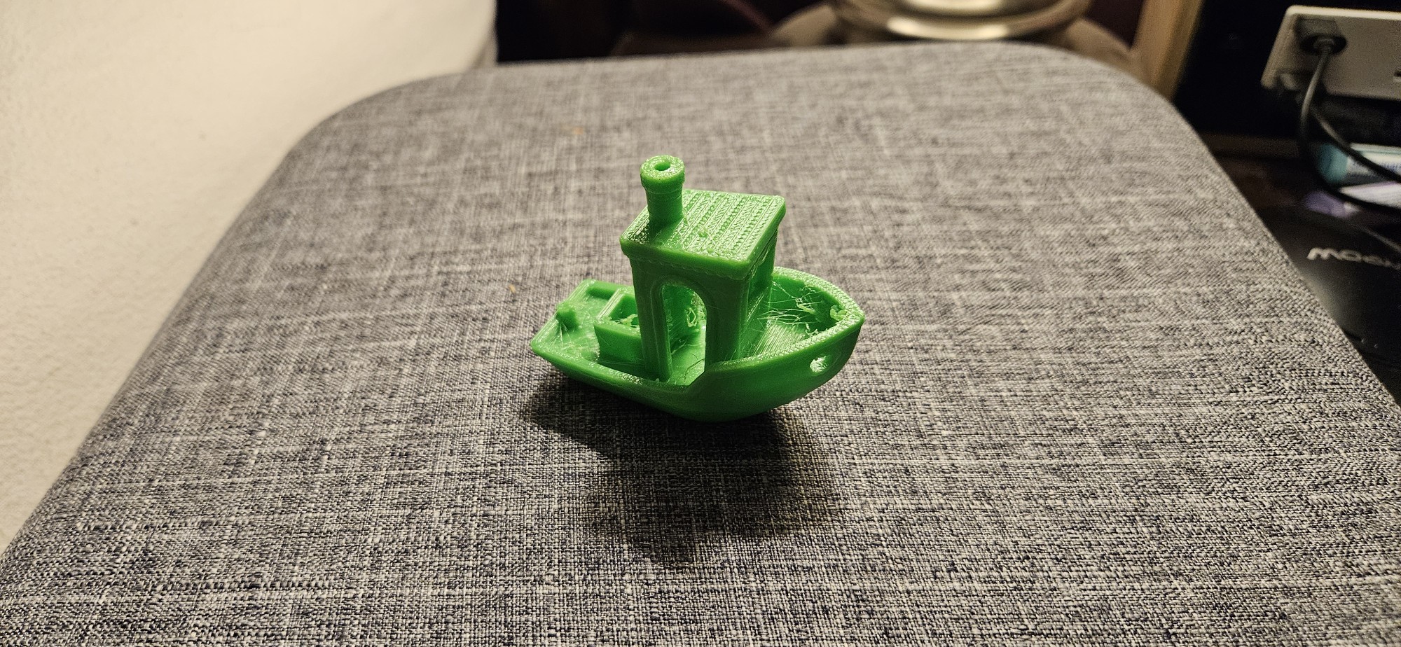 first time using TPU with the slicer settings. not to bad but needs a slight adjustment ...