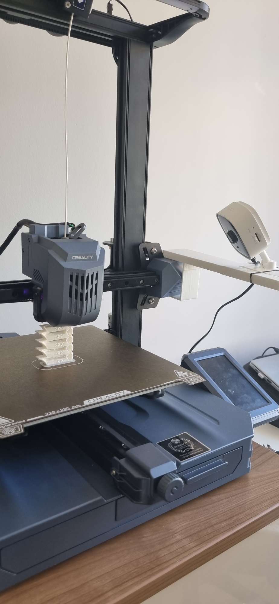 Creality Cr10 Se Tapo C100 camera stand | 3D models download | Creality ...