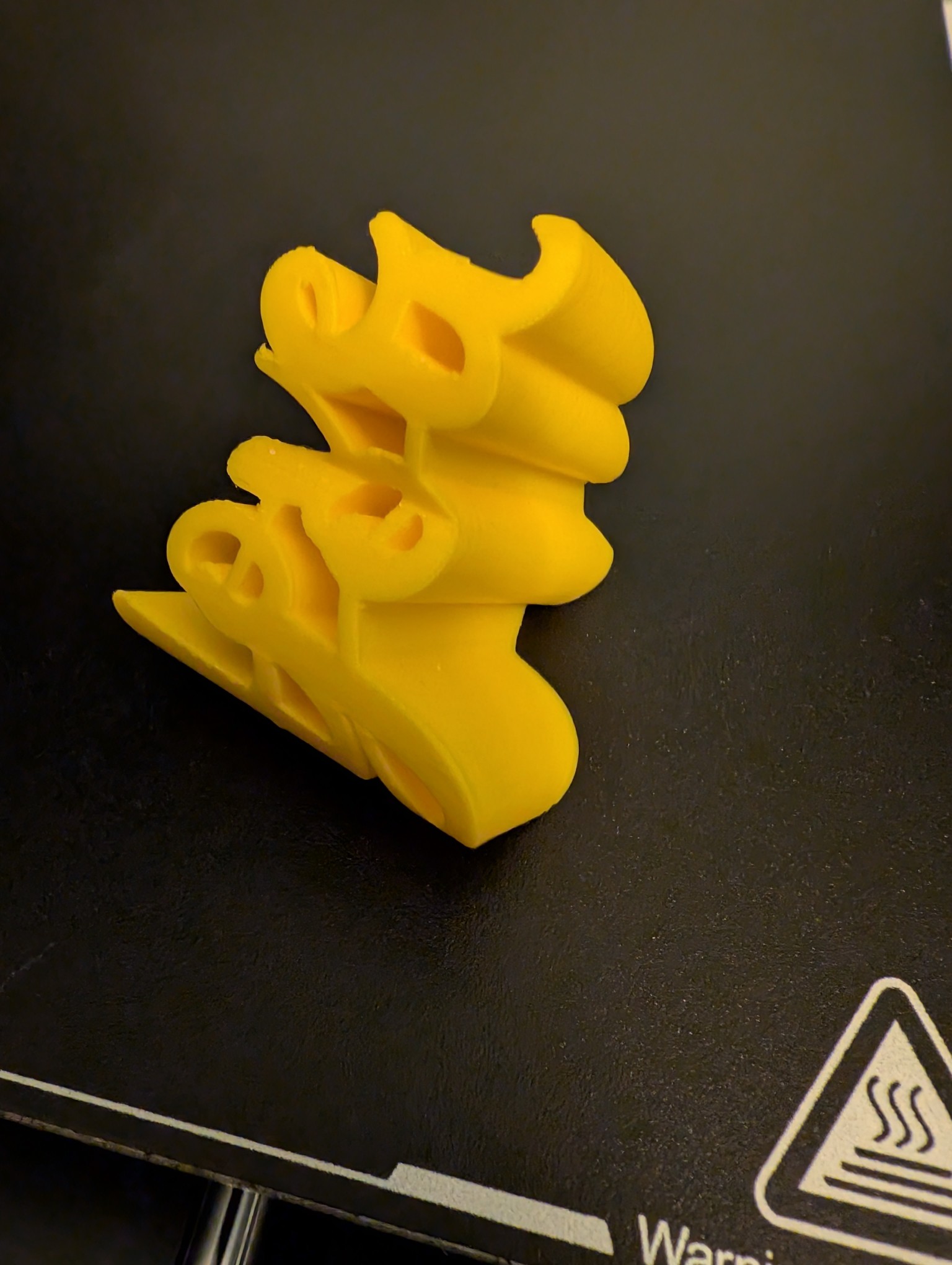 Turned out pretty well. Took some time to remove the support structure ...