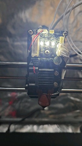 Can anybody help me figure out why its started to.do this and how to fix please? | Creality Cloud