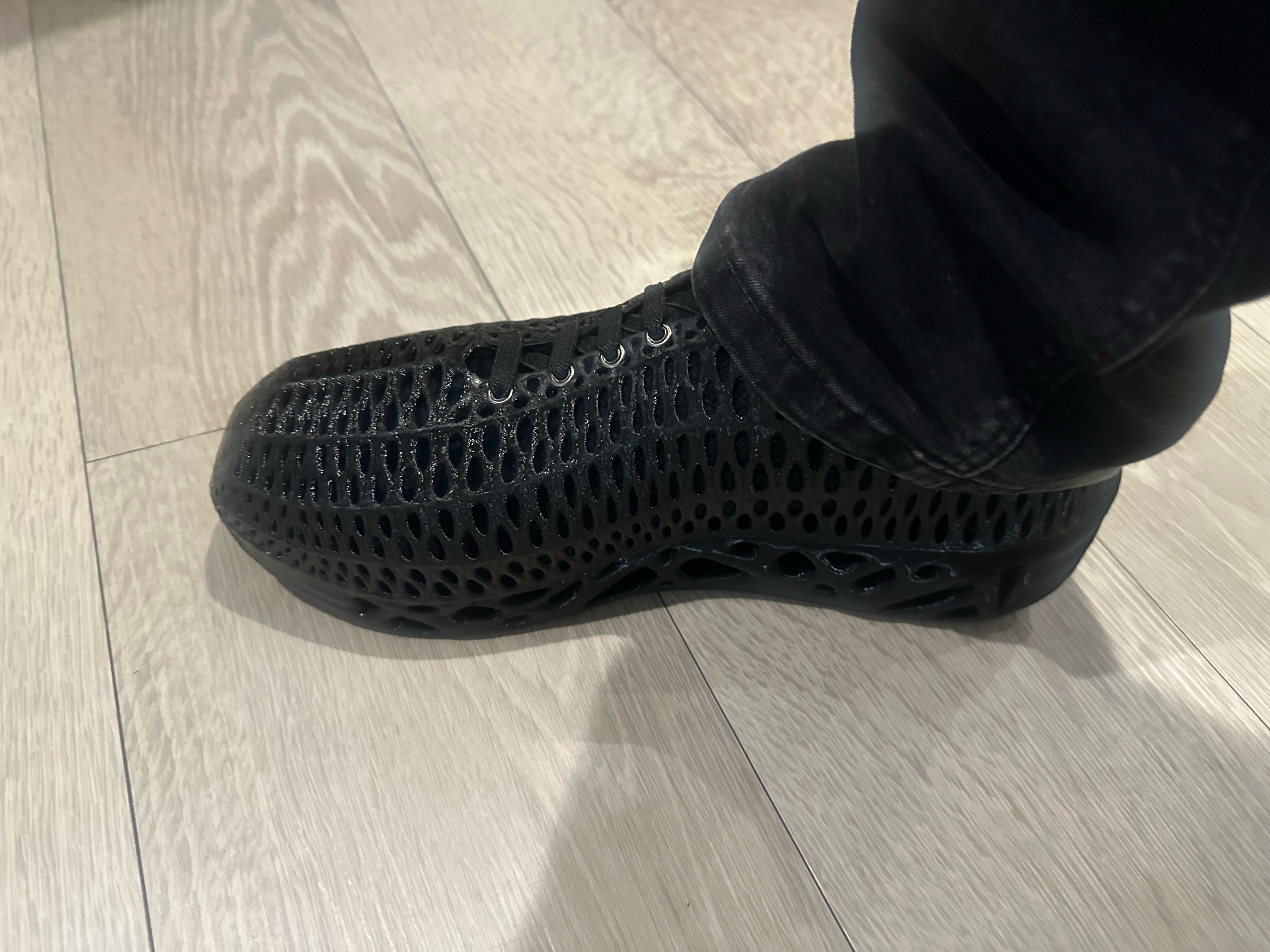 ION shoes WIND Really like the design and model, and they are ...