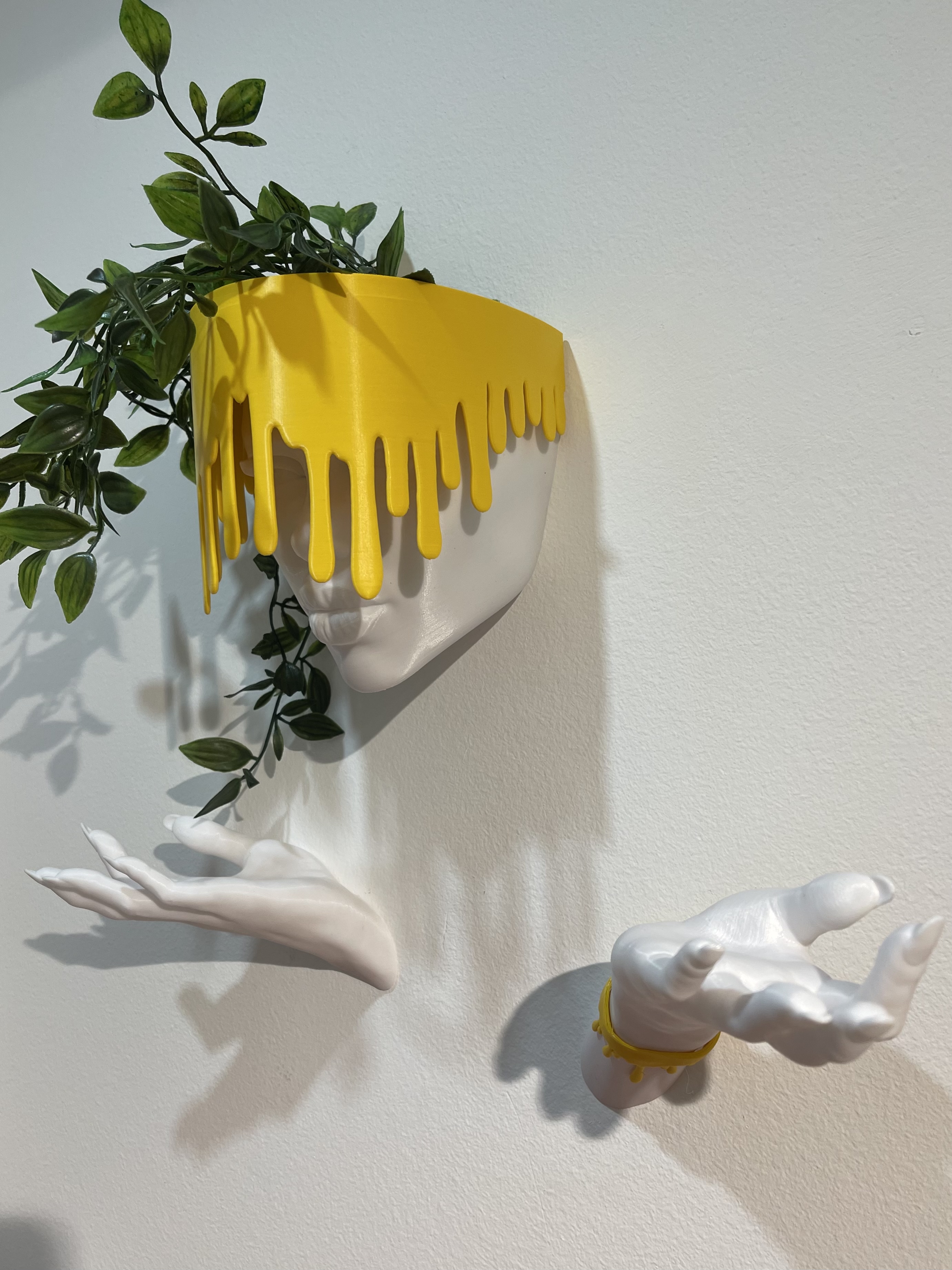 GIRL ON THE WALL MELTING | 3D models download | Creality Cloud