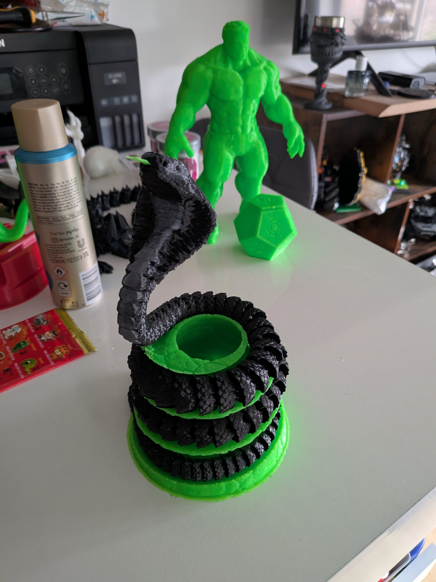 great print looks cool with glow in dark pot and tongue fast print and easy to print straight ...