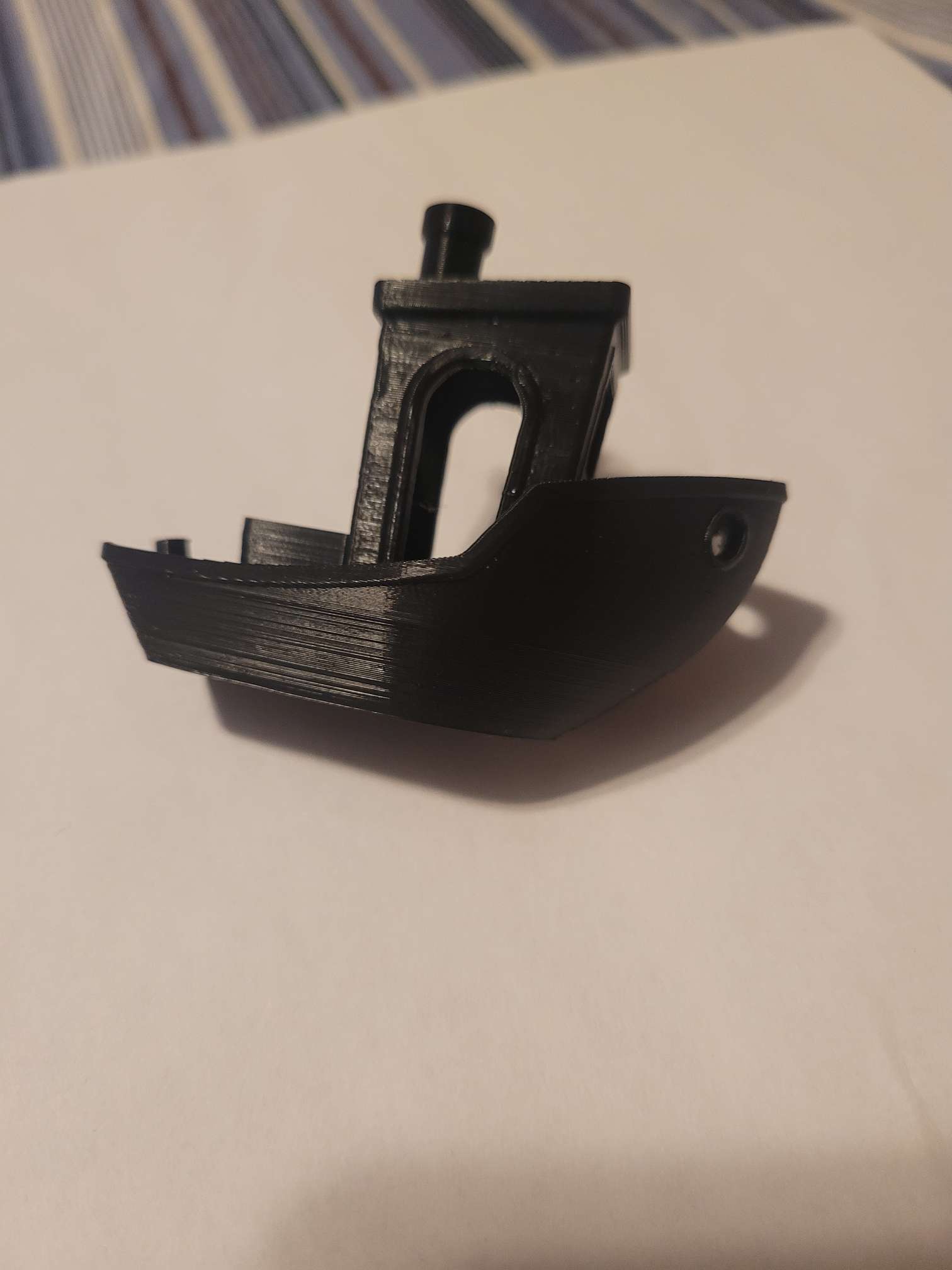 First benchy print, does it look right? There is a weird corner near ...
