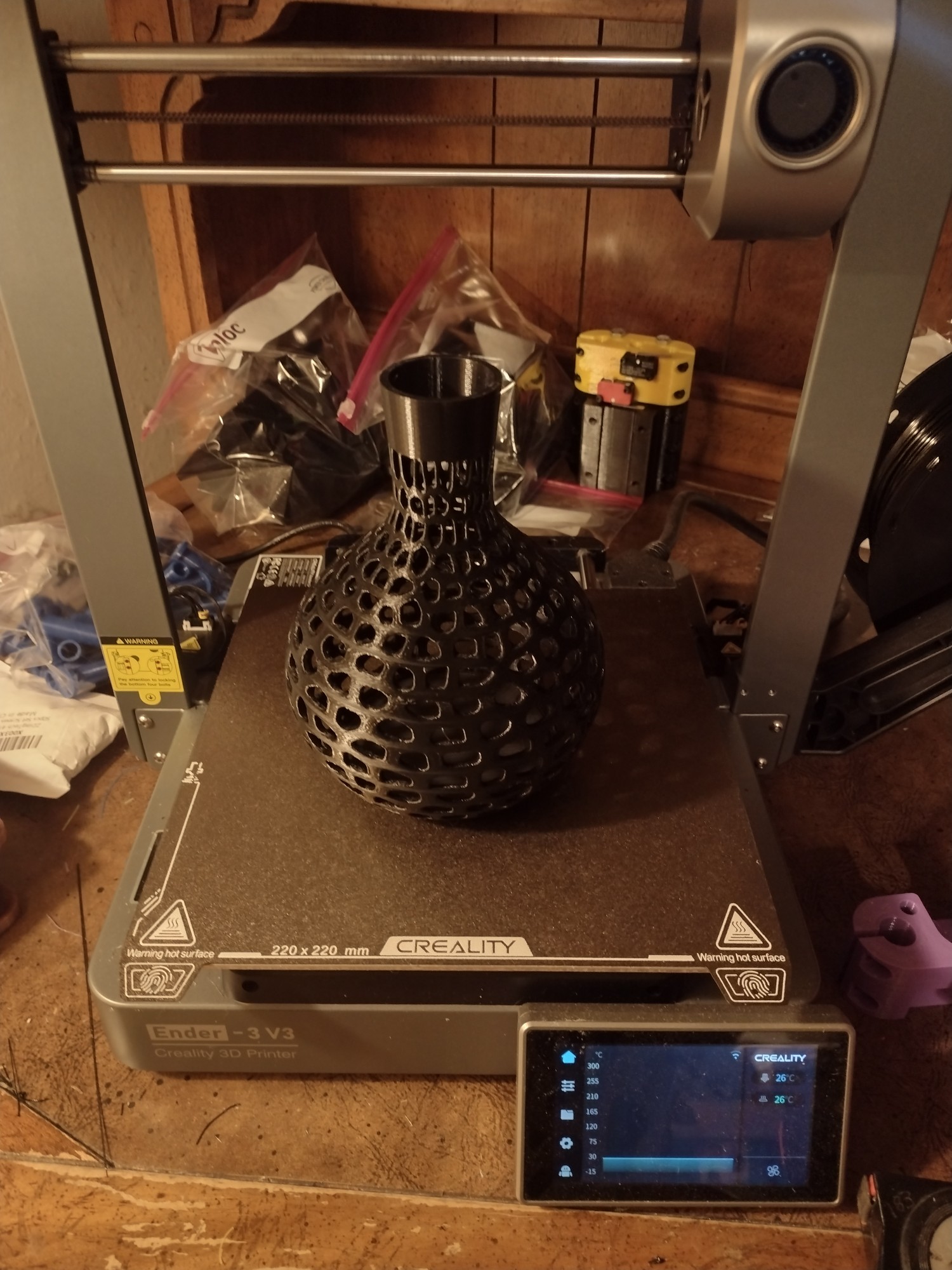 Trying out a roll of 3D Best-Q PCTG filament. Used an ultra PETG Creality profile with bed temp ...