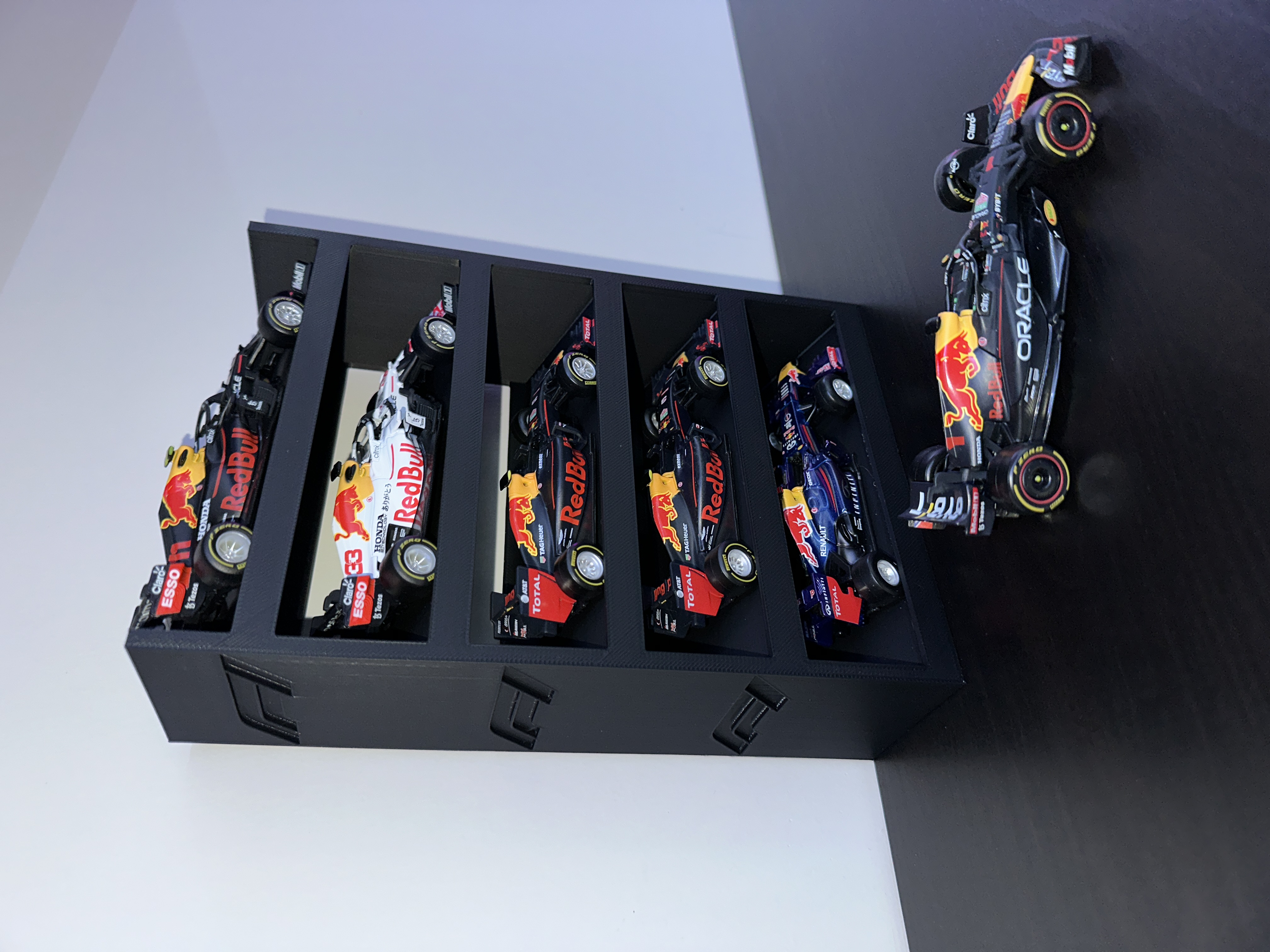 F1-Cars Stand | 3D models download | Creality Cloud