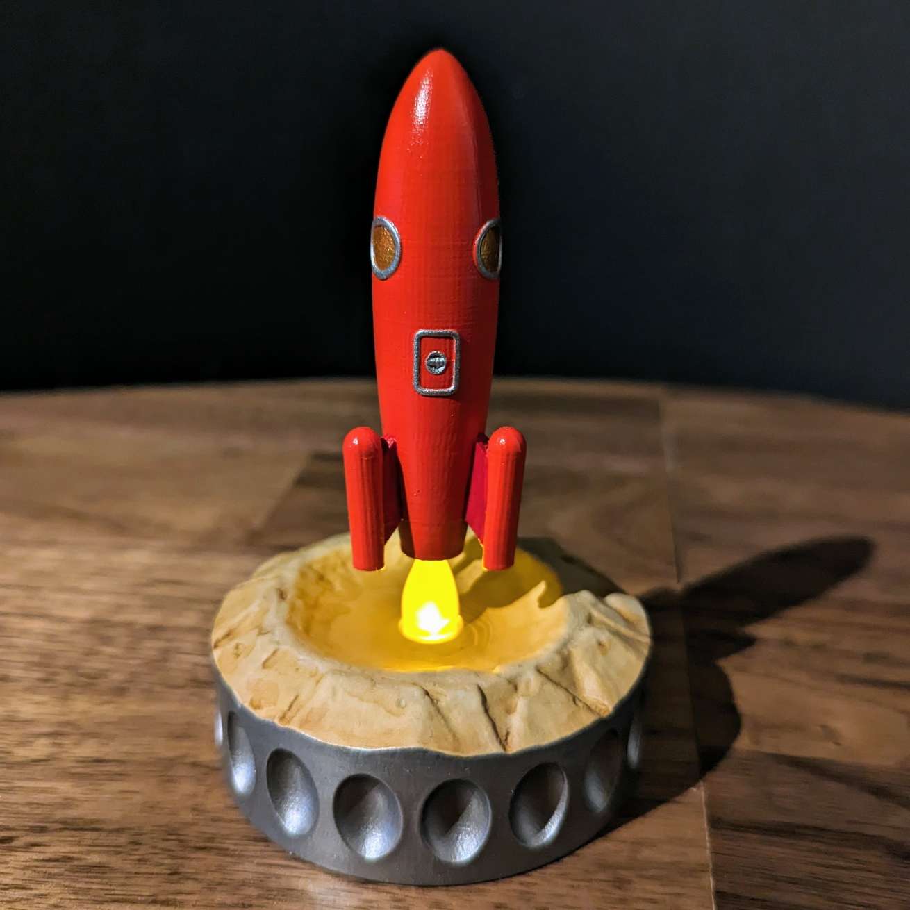 무료Home Decorations & OrnamentsSTL 다운로드 -ELECTRIC TEA LIGHT ROCKET ...