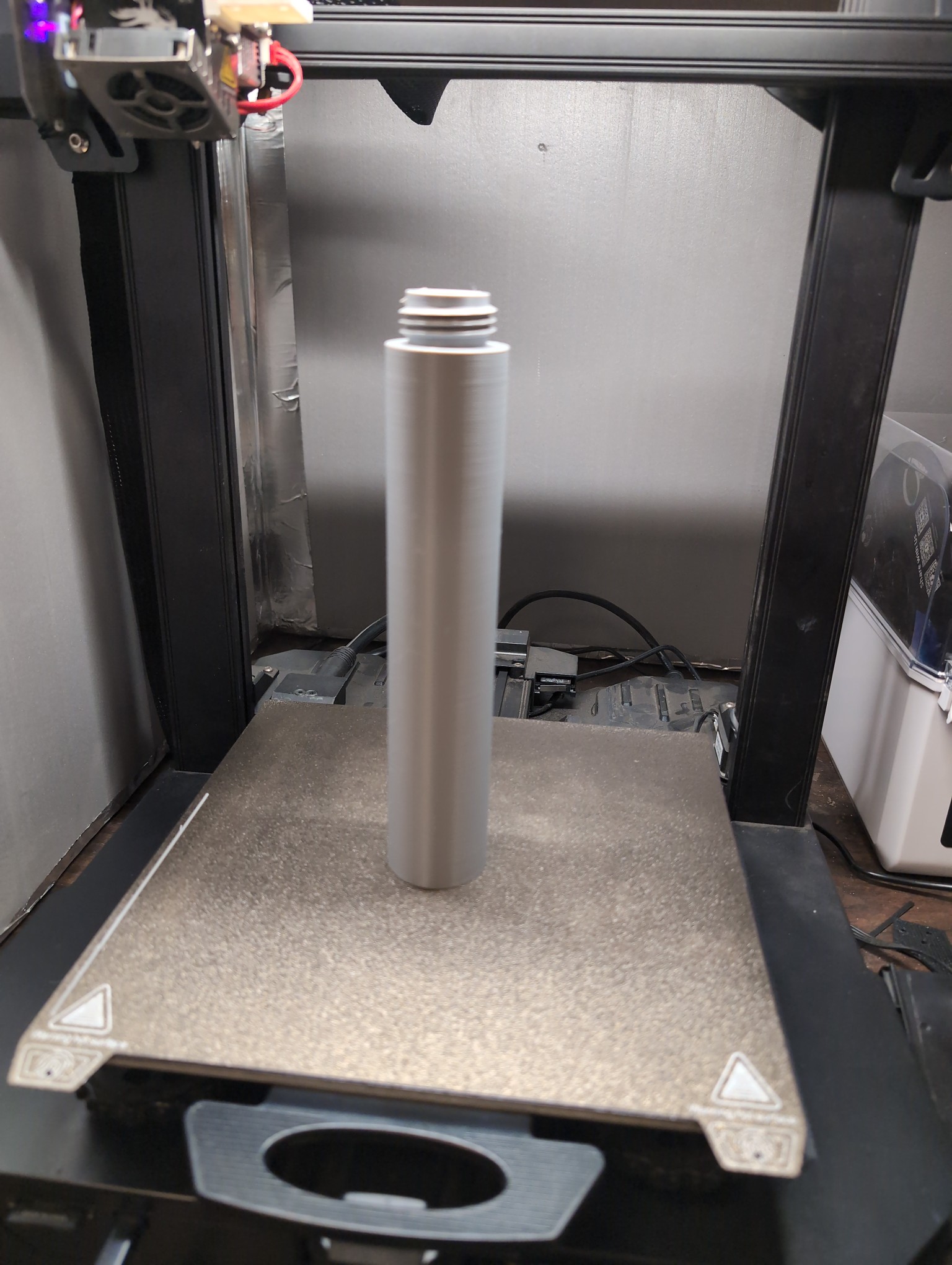 pretty cool functional pipe. the threads are very sturdy. I have just a little bit of stringing ...