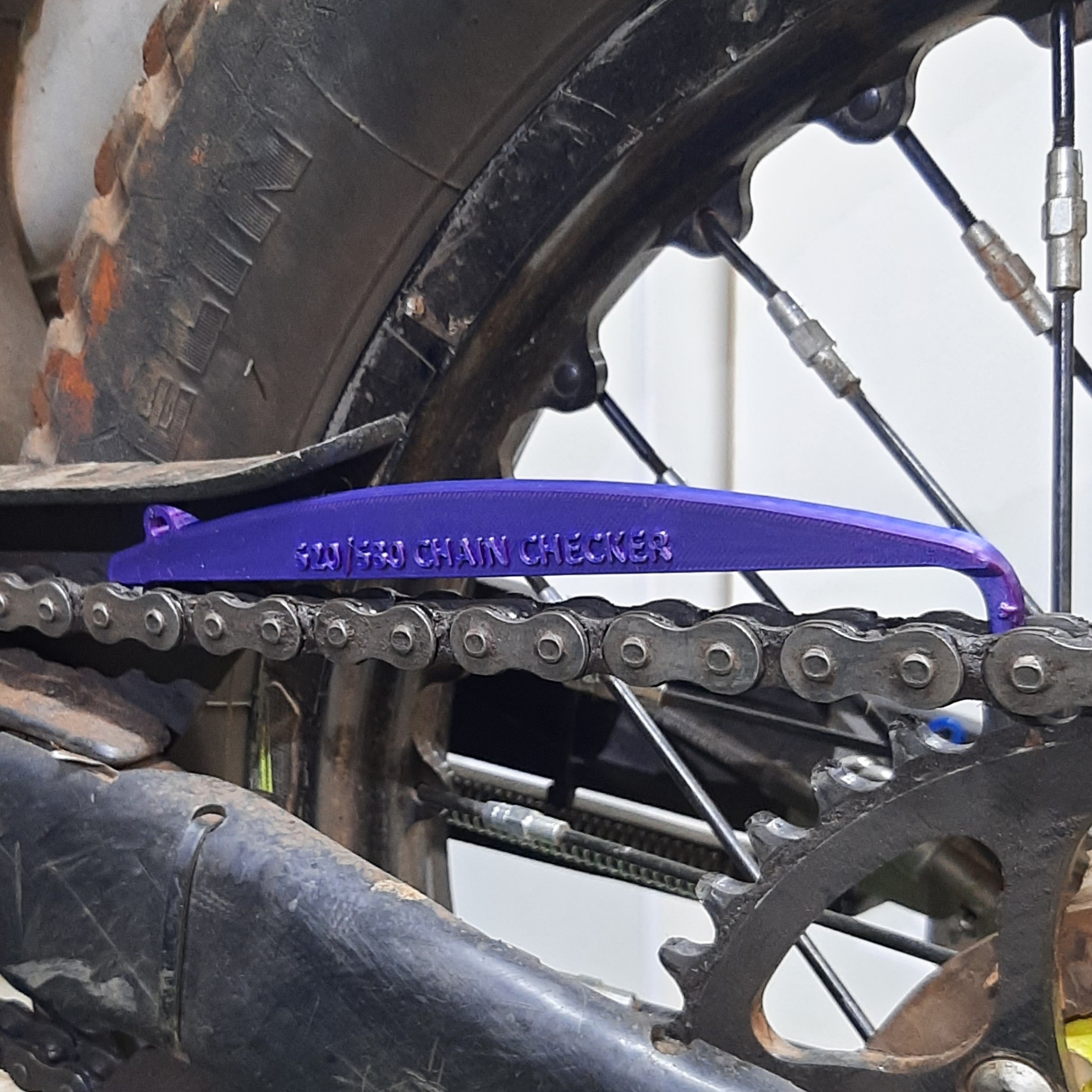 Free Other STL Download - Chain wear check. Bike or Motorcycleby Cascao