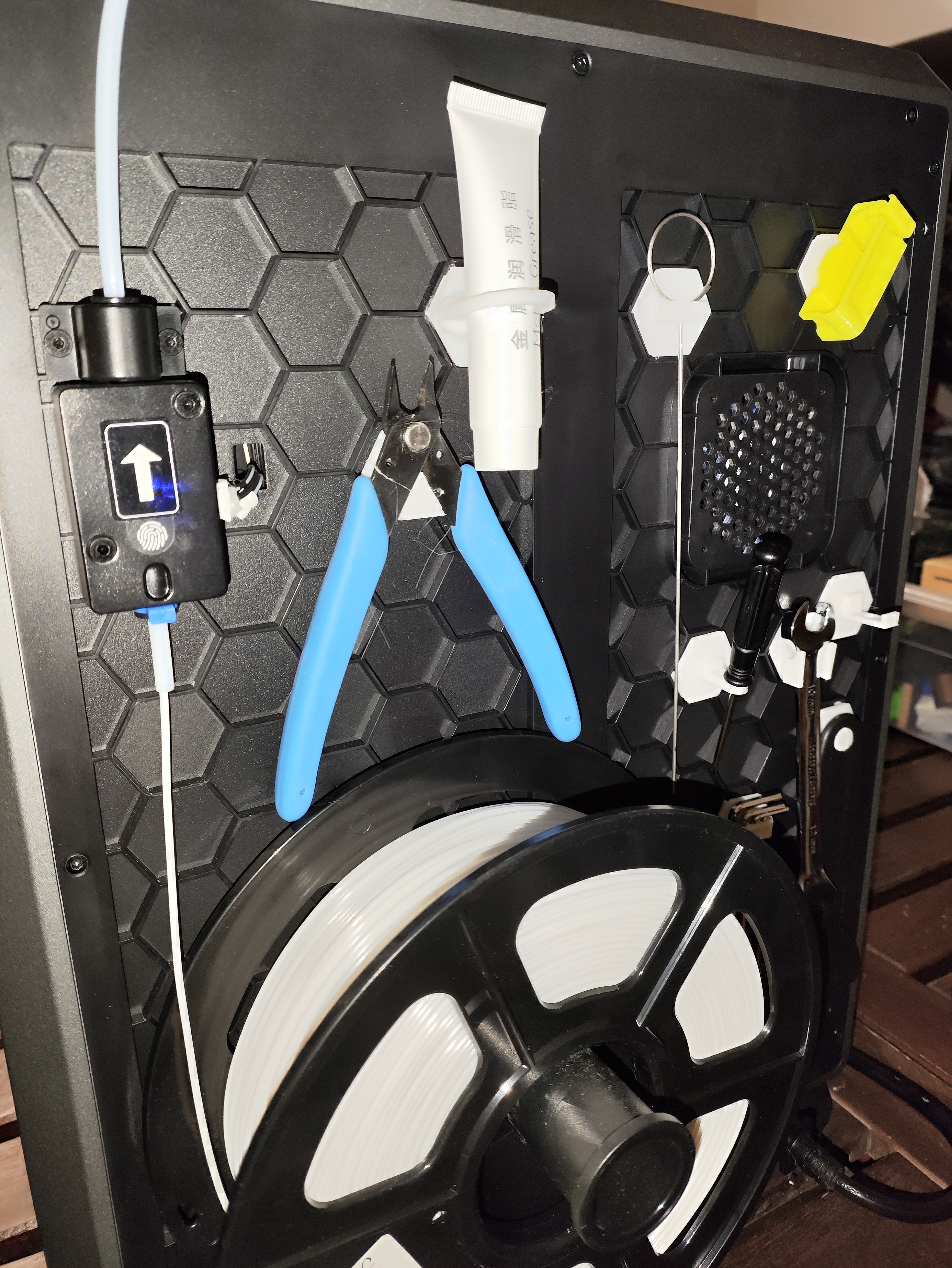 Hexagonal Modular System for K1 Workspace: Holed Hook | 3D models ...