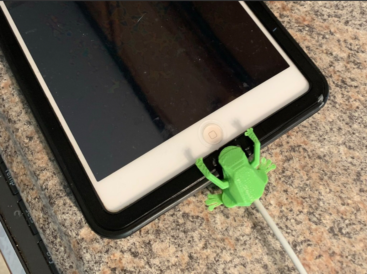 Lightning cable holder frog | 3D models download | Creality Cloud