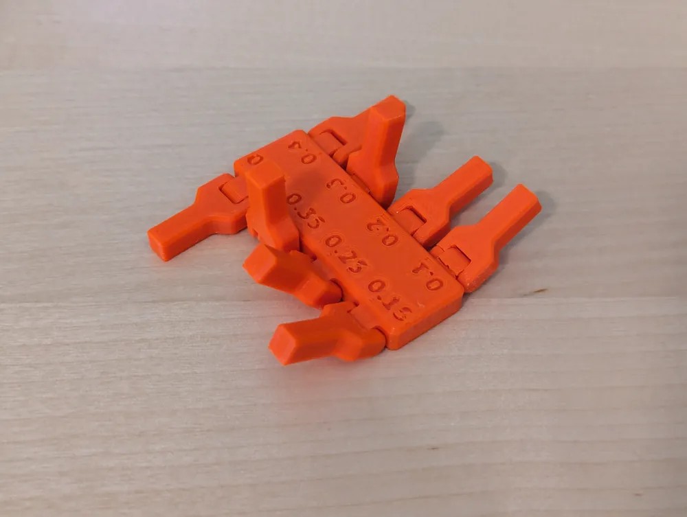 Free Test Models STL Download - Tolerance Test - 0.1mm to 0.4mmby Angel GHR