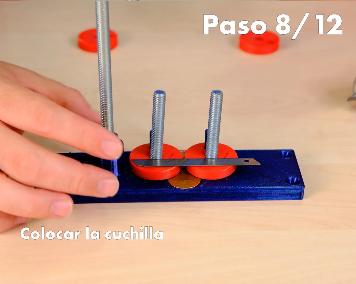 Free 3D Printer Accessories STL Download - Cortador de botellas PET Control3Dby Luiso