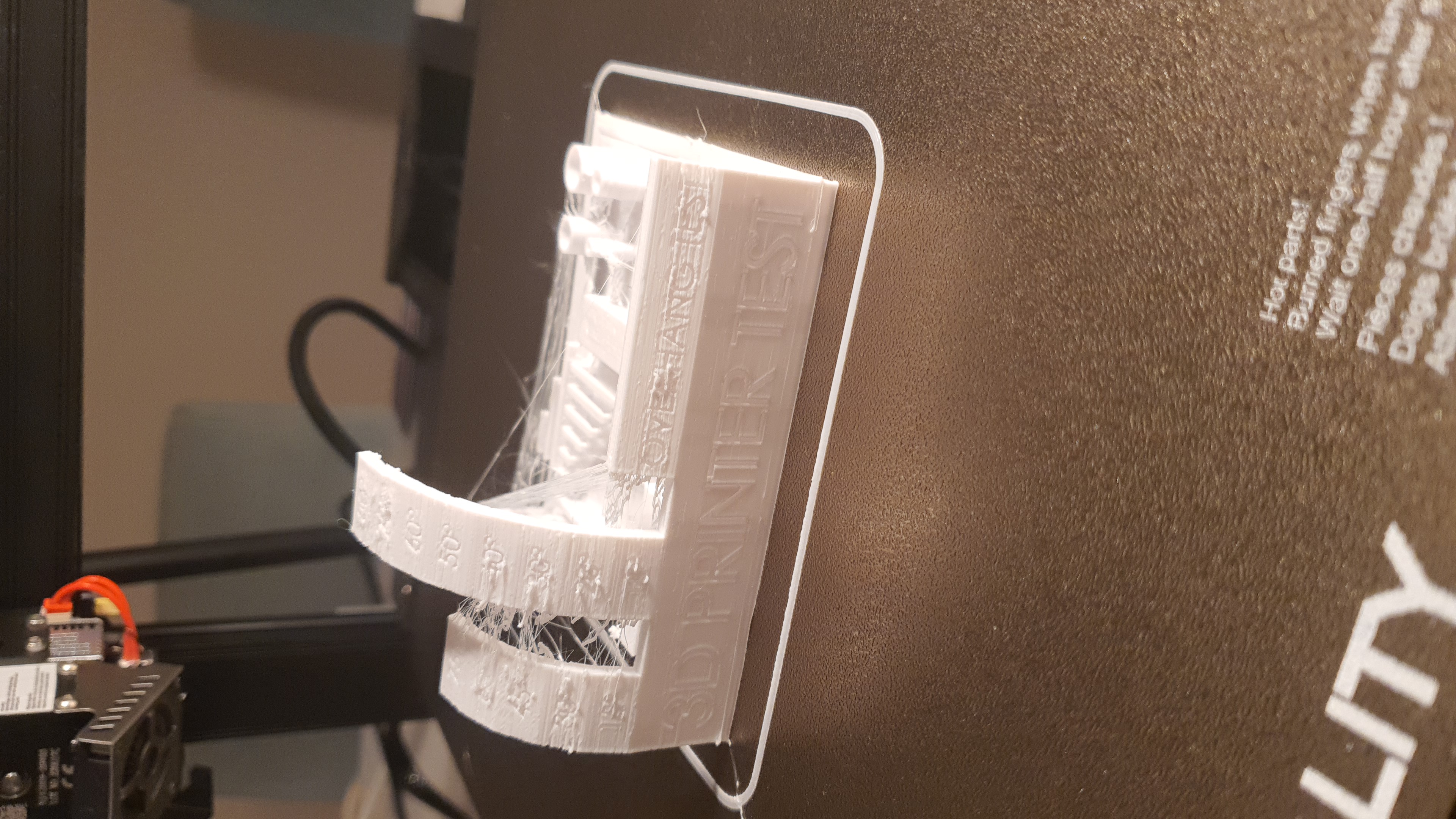 Hello everyone, I have some problems with printing in my new creality ...