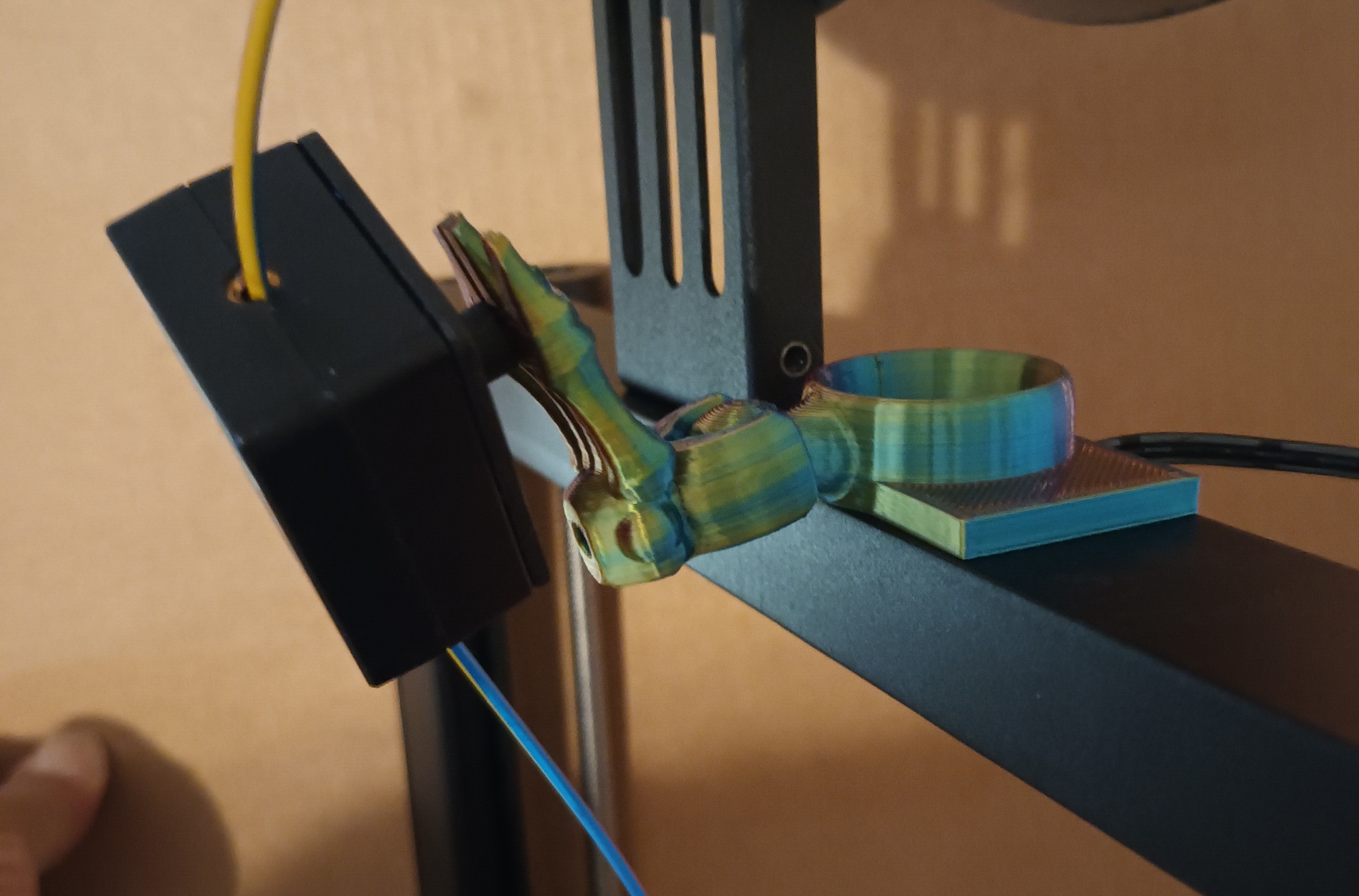 it works! just printed it! the middle part is not necessary! it holds great! | Creality Cloud