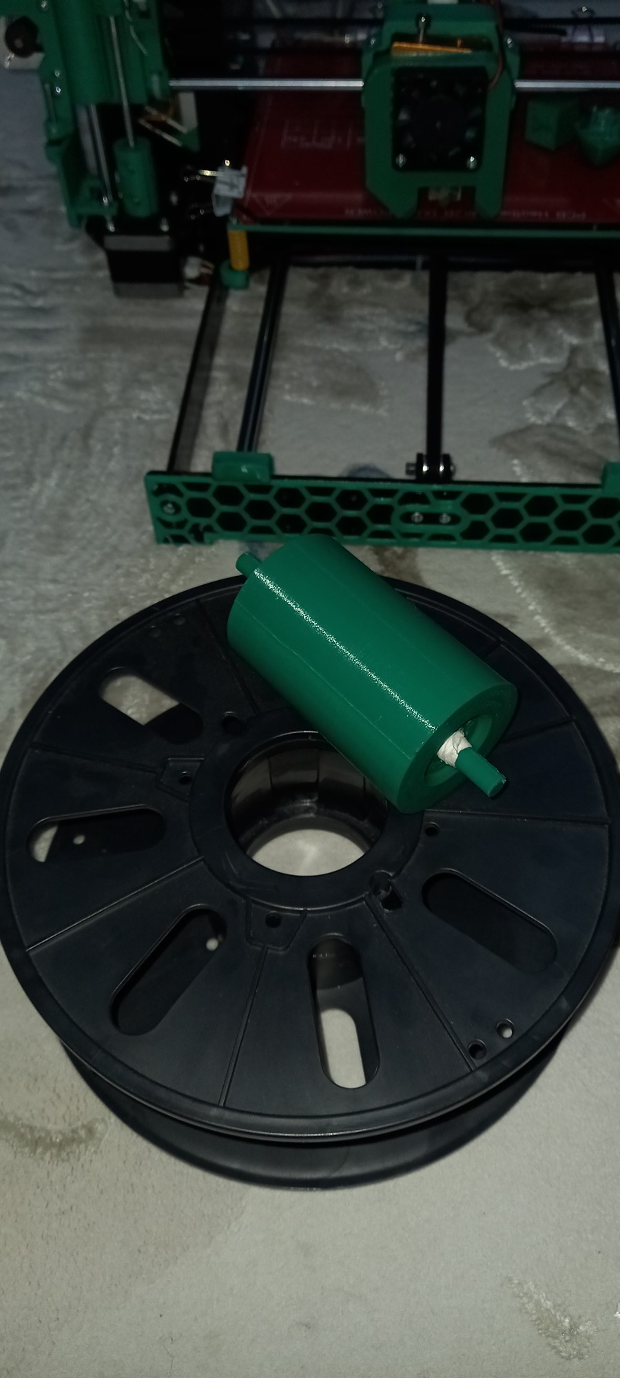 Free 3D Printer Parts STL Download - Custom Spool holder w/bearingsby İhun3D