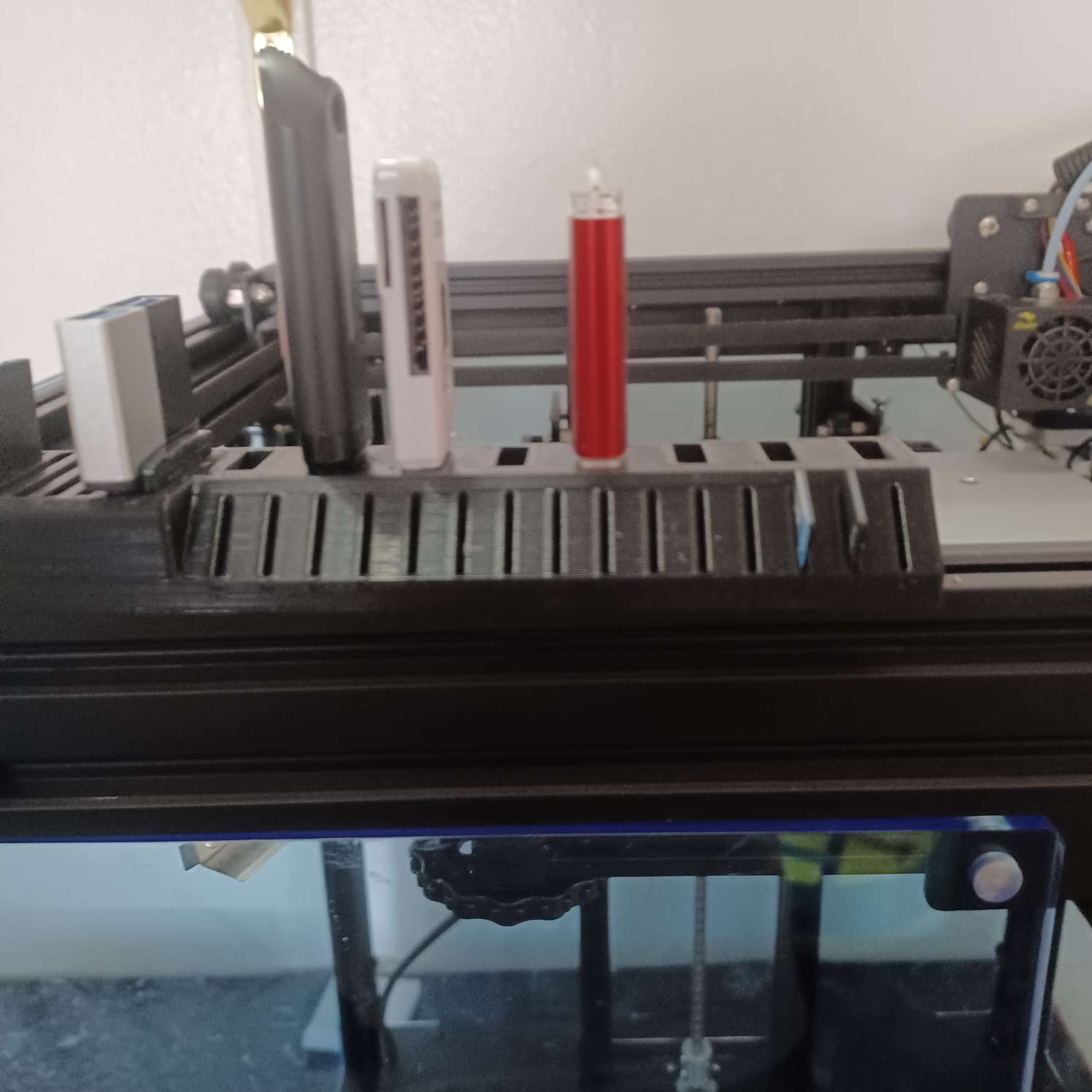 usb/SD card holder | 3D models download | Creality Cloud