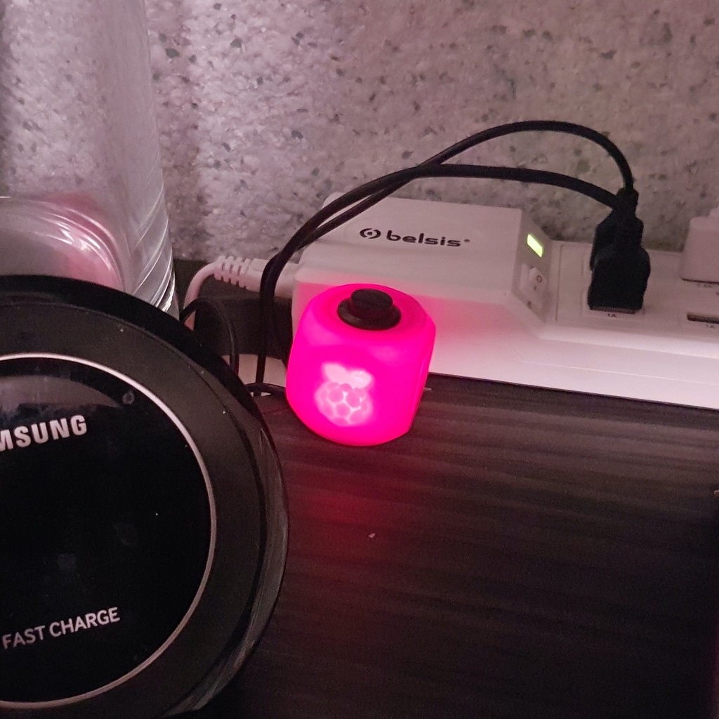 Raspberry Pi Shutdown Button + LED Indicator Case | 3D models download ...