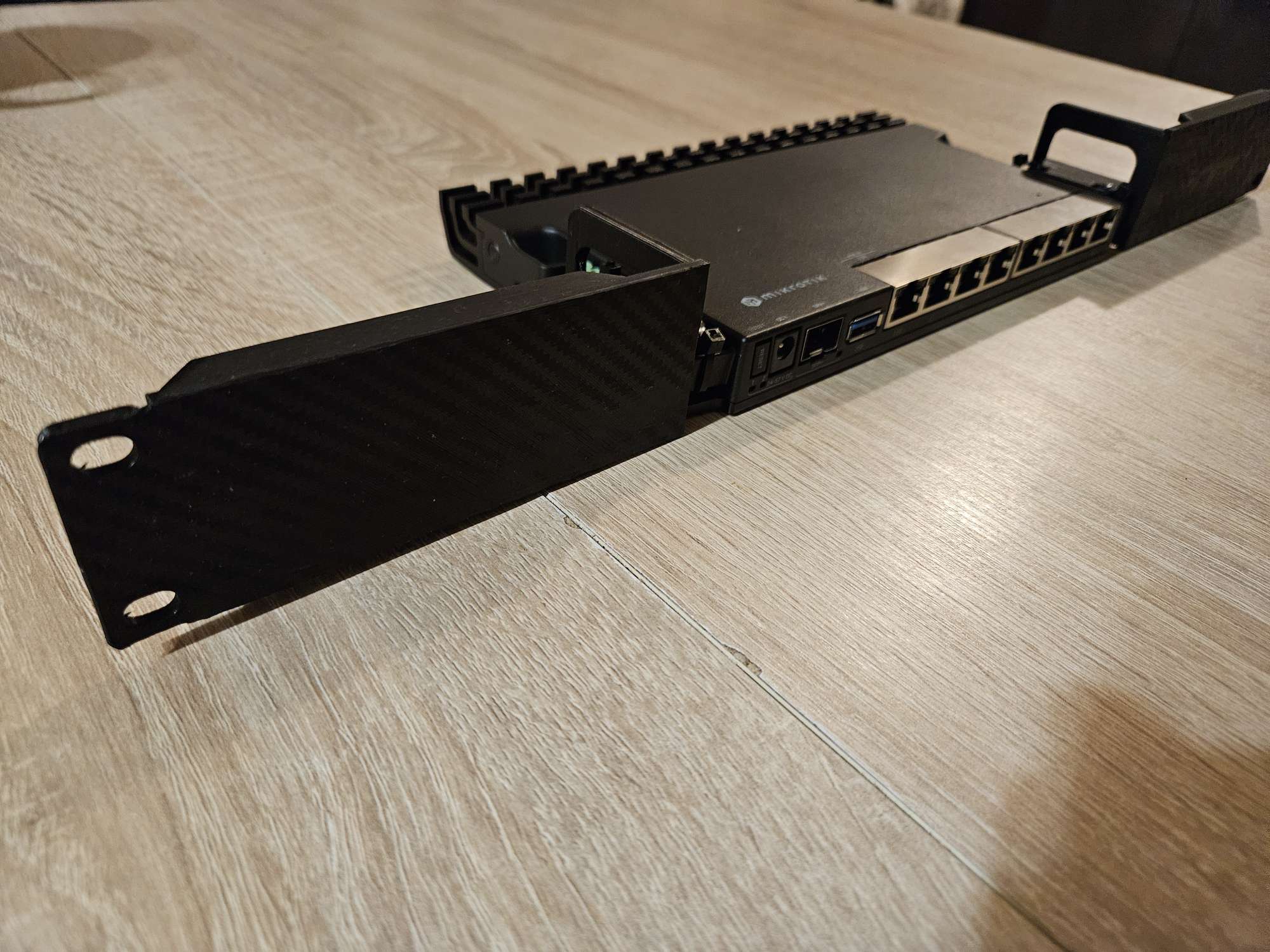 Mikrotik RB5009UG Rack Mount | 3D models download | Creality Cloud