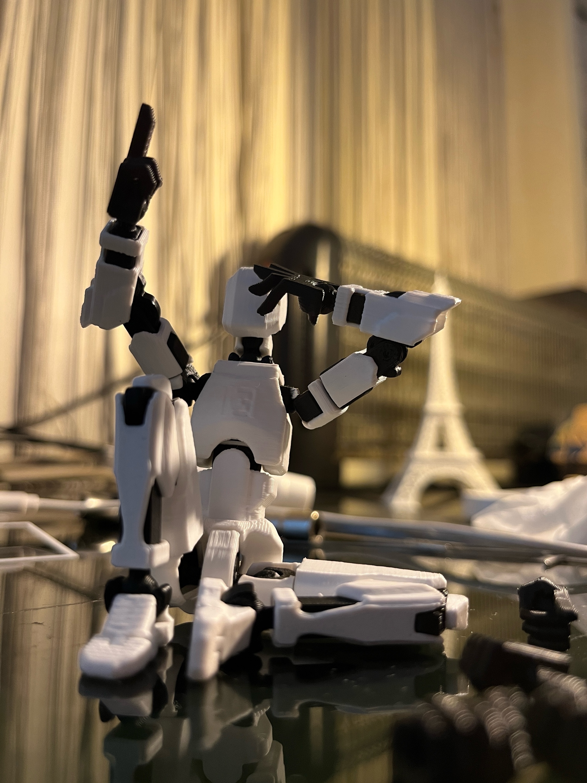 Thanks for the file, print great on creality hi, and its fun to play and pose too. the runner is ...