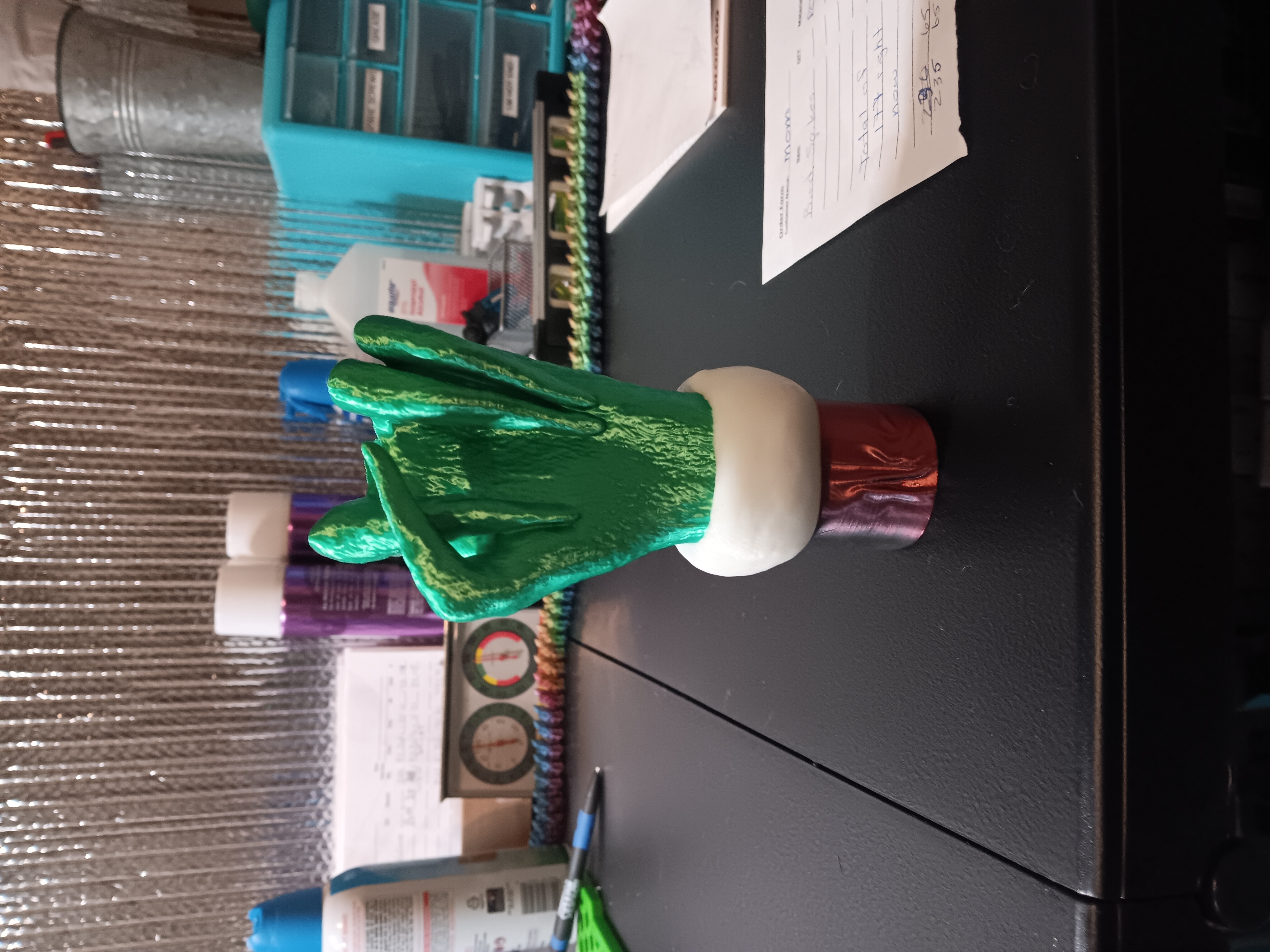 I made a grinch hand flipping u off so I can use it when I want to flip ...